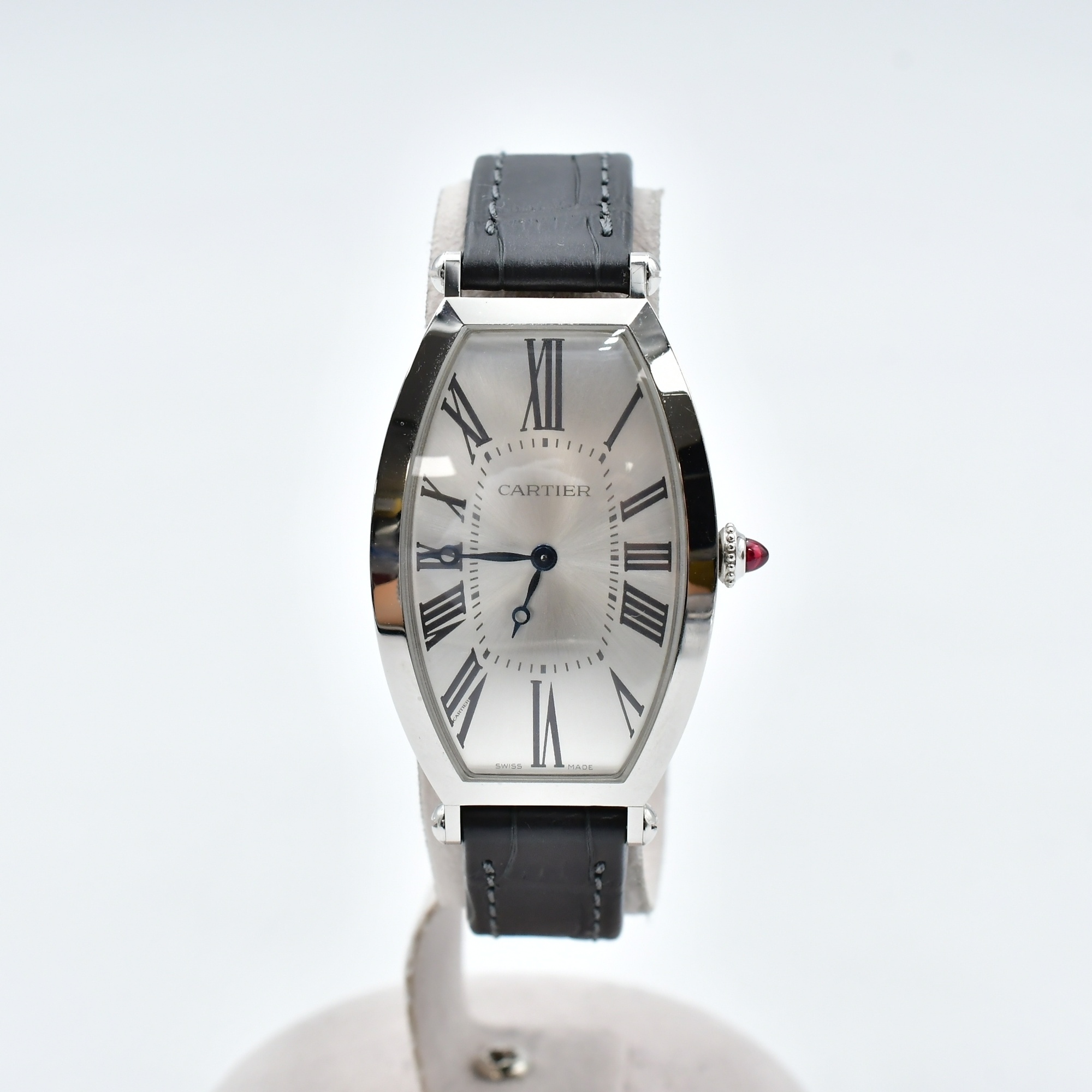 カルティエ プリヴェコレクション トノーウォッチLM シルバー文字盤 PT×革/手巻 WGTN0005 買取実績【買取日：2025年12月8日 ...